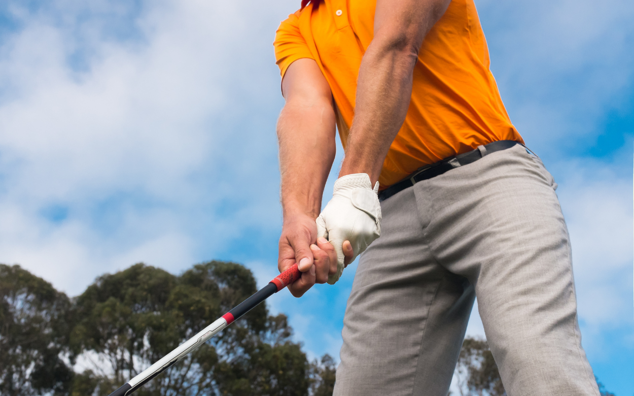 How To Correctly Grip A Golf Club - The Golf Blog